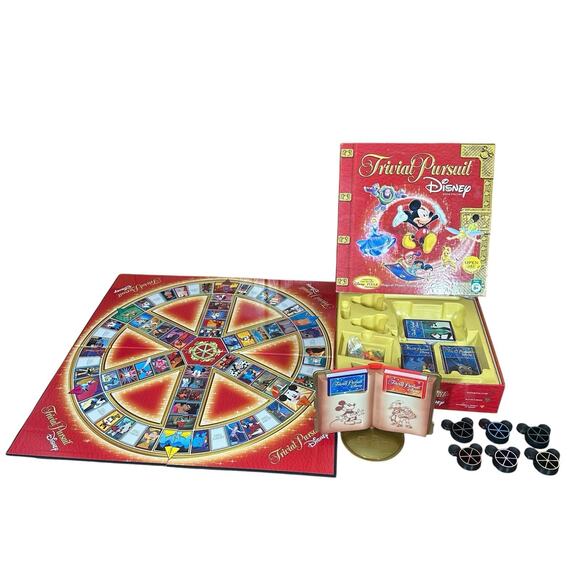 Disney | Games | Vtg Disney Trivial Pursuit 205 Edition Red Box ...